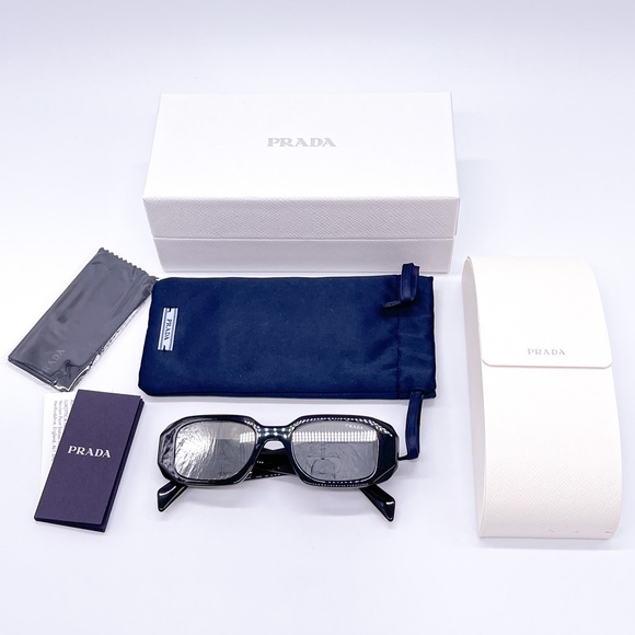 Prada | Accessories | New Prada Pr7ws 1ab2b Sunglasses Prada Spr 17w ...